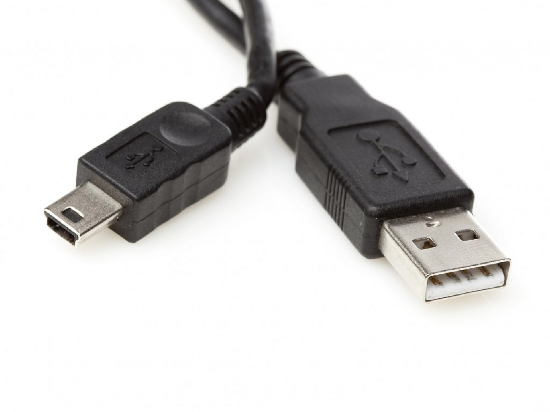 چگونه مشکل عدم شناسایی USB توسط کامپیوتر را حل کنیم